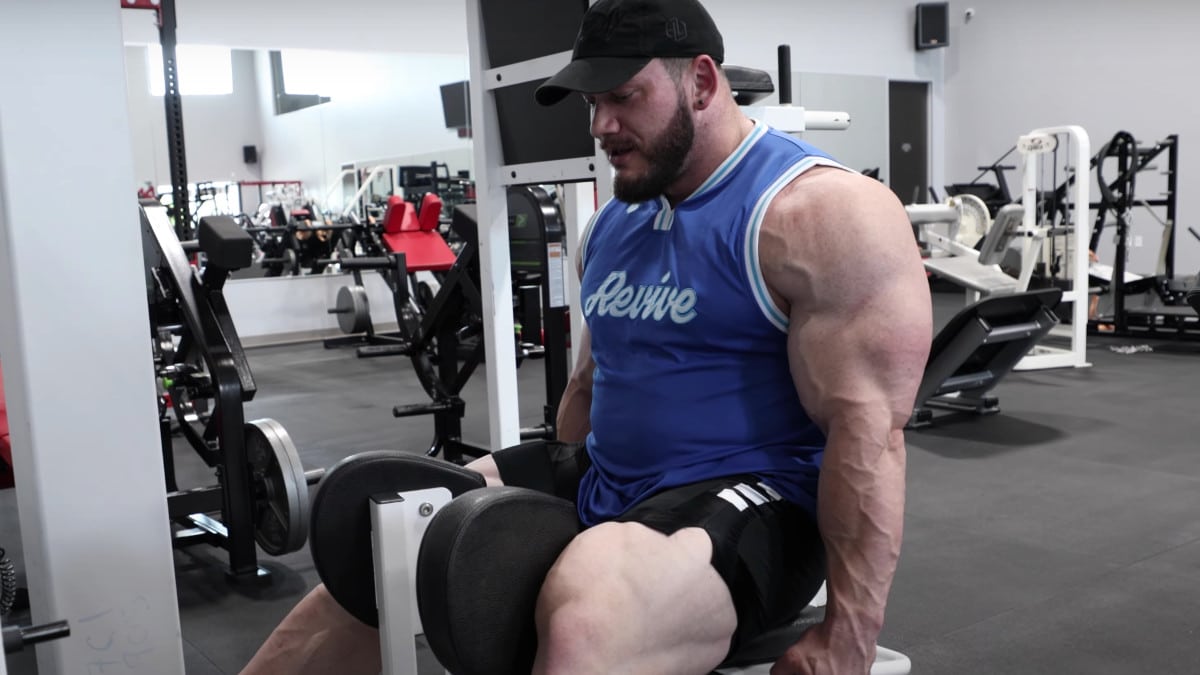 Bodybuilder Hunter Labrada Details One Exercise for Growing Bigger Legs ...